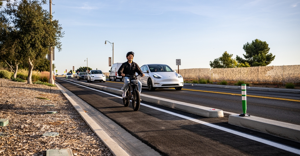 Class IV Protected Bikeway | City of Irvine